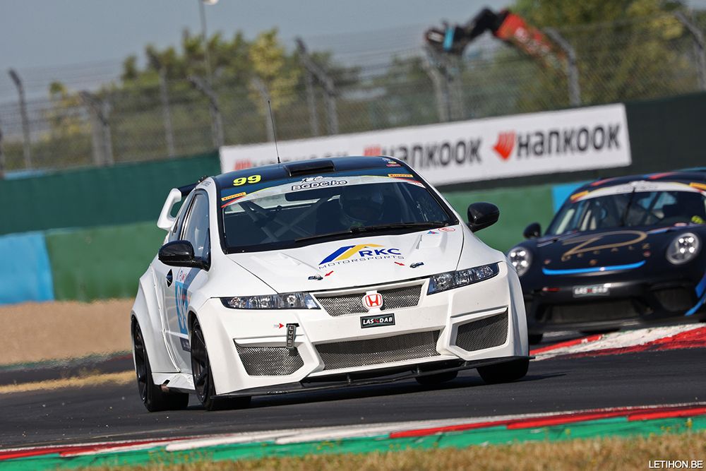 100 Series by BGDC : plutôt deux fois qu'une à Magny-Cours