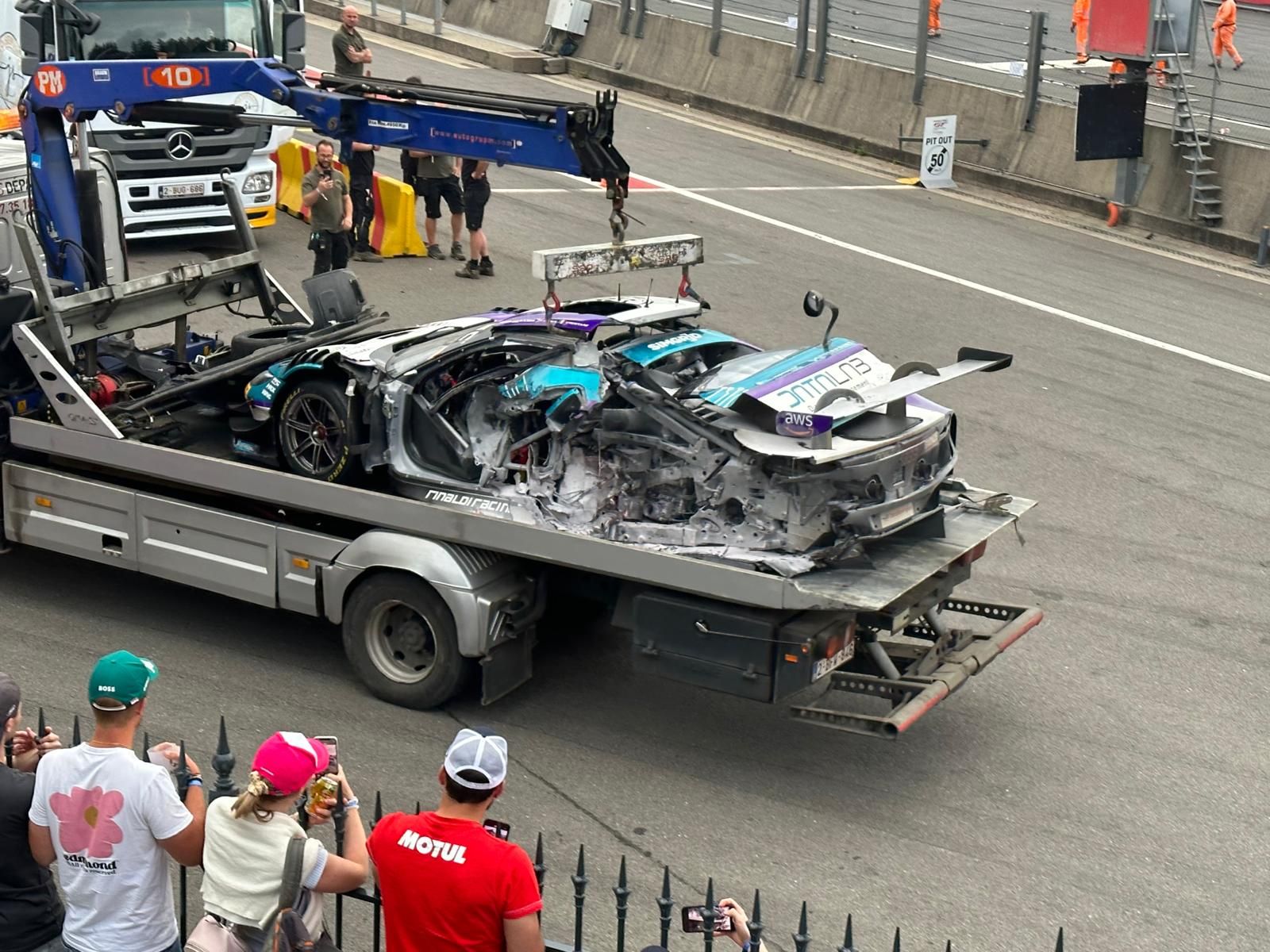 24H Spa : entre incidents et accidents, en attendant l'orage