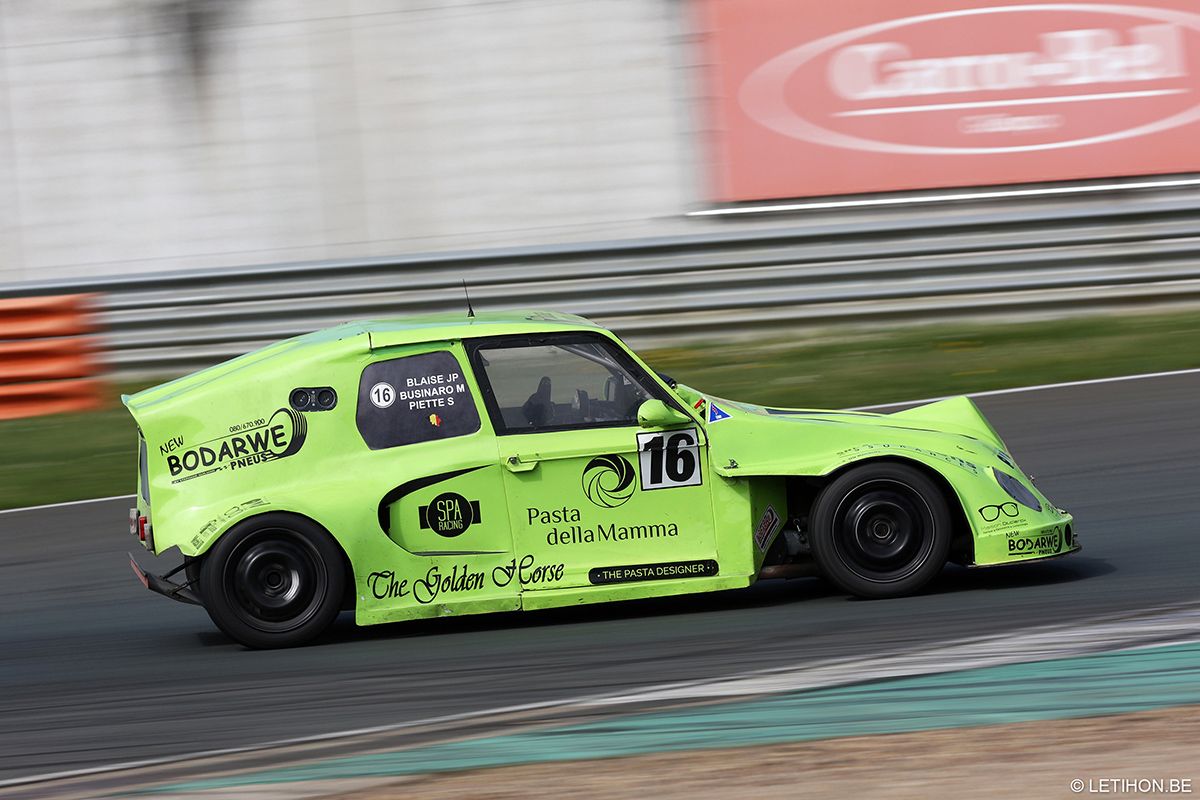 2CV Racing Cup : P4M 1 premier lauréat de la saison à Zolder