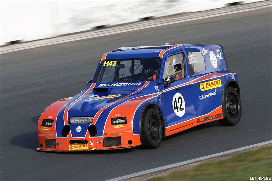 2CV Racing Cup : arrivée au sprint dans les dunes de Zandvoort