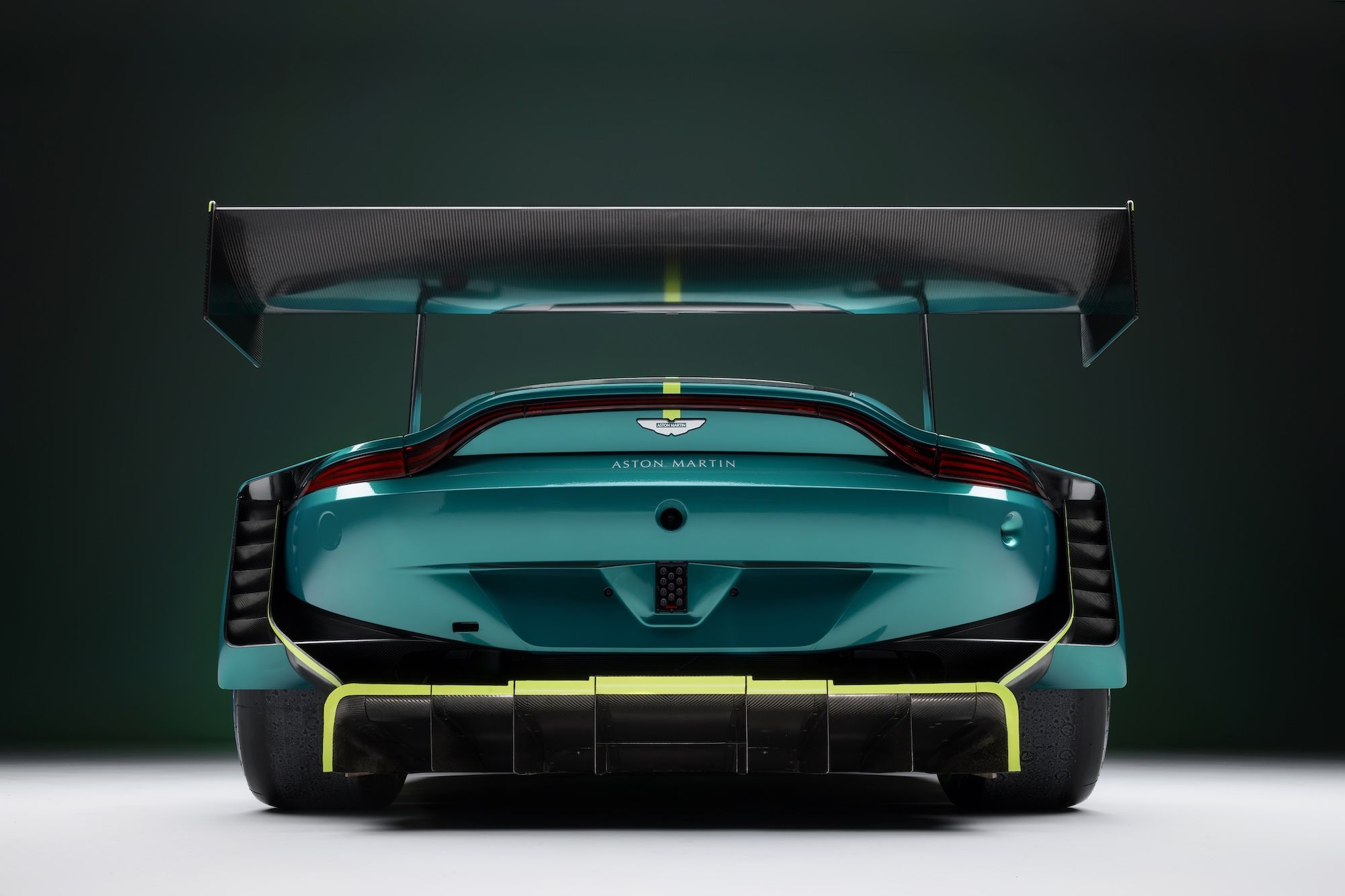 Voici la nouvelle Aston Martin Vantage GT3 qu'utilisera Comtoyou Racing