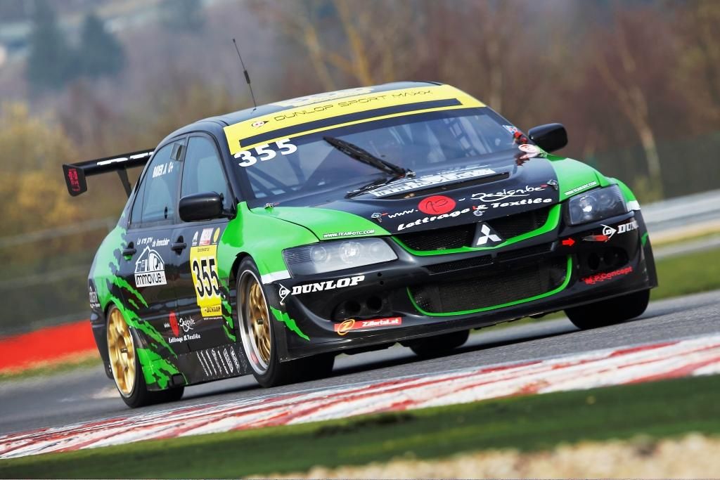 Alain Bader tente le pari de la Mitsubishi Lancer Evo en circuit