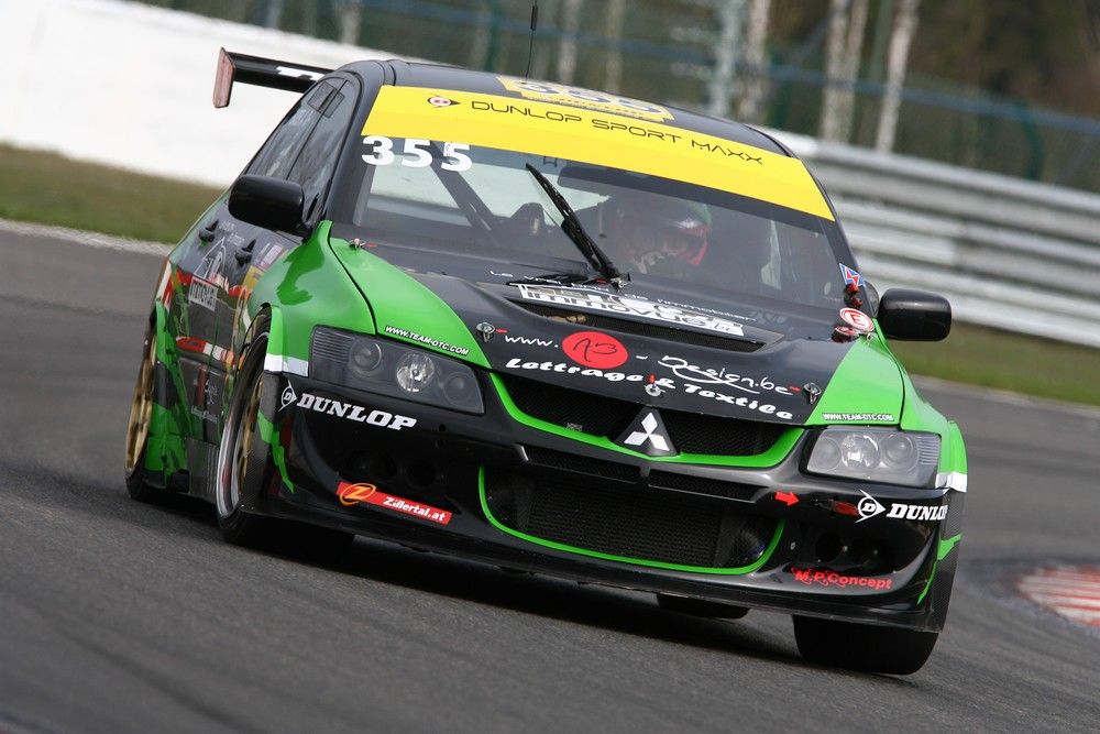 Dunlop Cup : Wim Coekelbergs équipier d'Alain Bader sur la Lancer Evo8