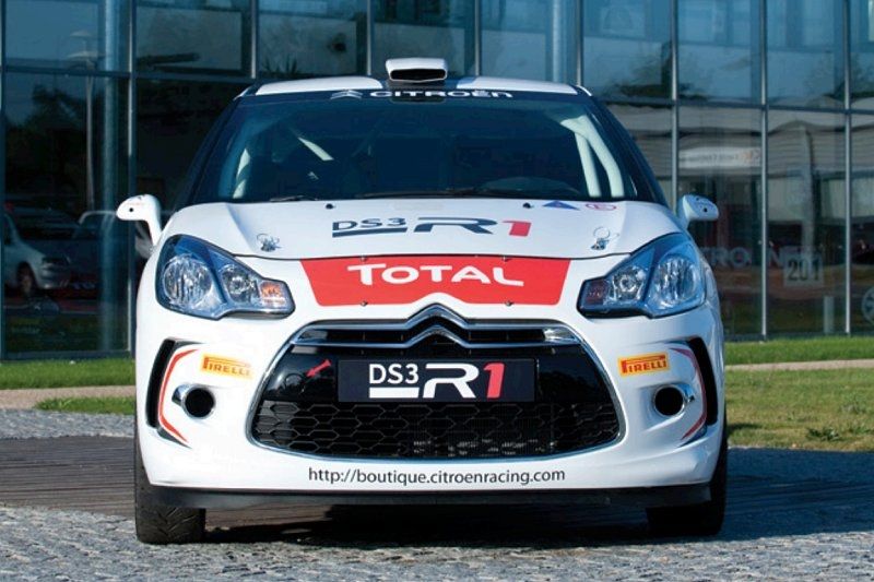 Anthony Dovifat avec une DS 3 R1 en Citroën Trophy allemand