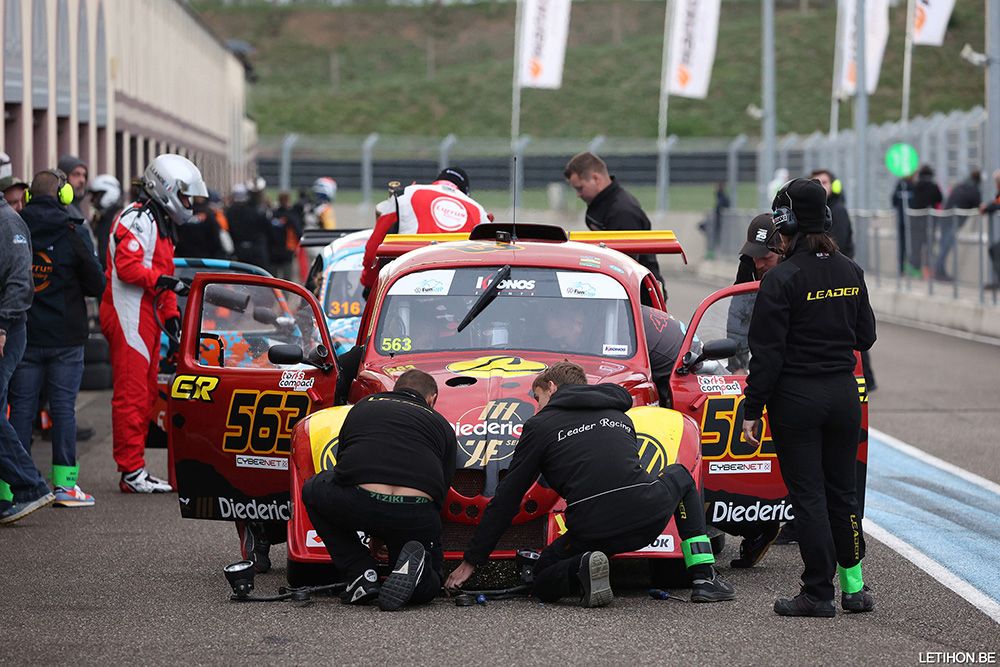 Fun Cup Zolder : Bollen, Leburton, Van Impe et Diederickx sur la #563 ...