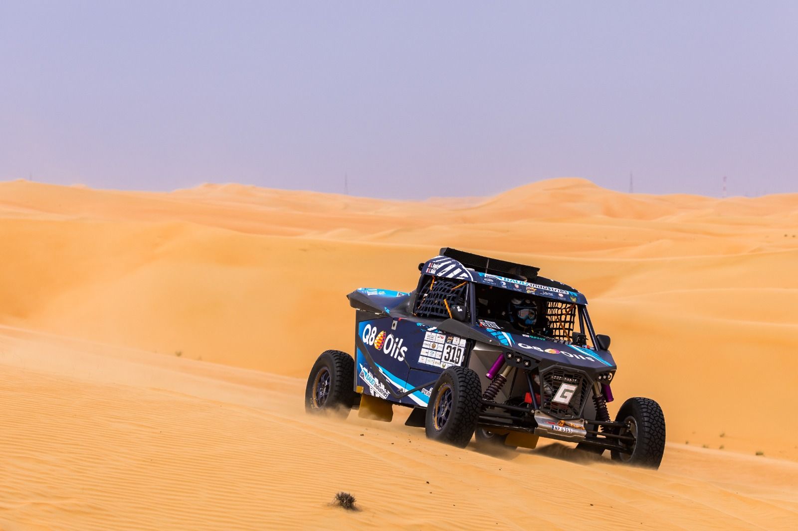 G Rally Team au pied du podium à l'Abu Dhabi Desert Challenge