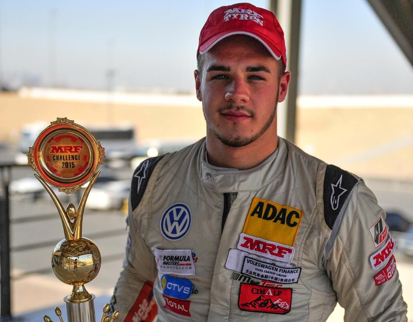 MRF Challenge F2000 : double victoire d'Alessio Picariello à Dubaï