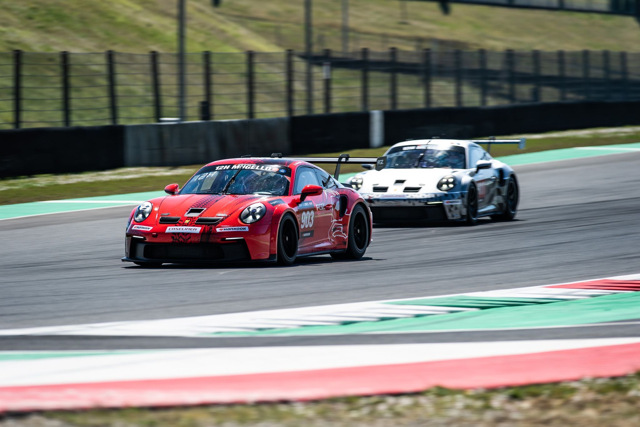 12 H. Mugello : Red Ant Racing et JJ Motorsport remportent leur catégorie