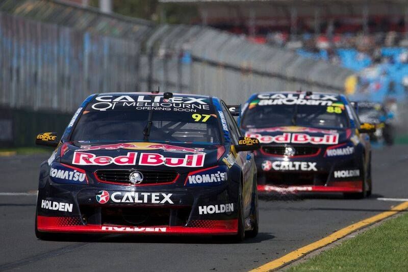 V8 Supercars Melbourne : quatre à la suite pour le clan Holden Red Bull