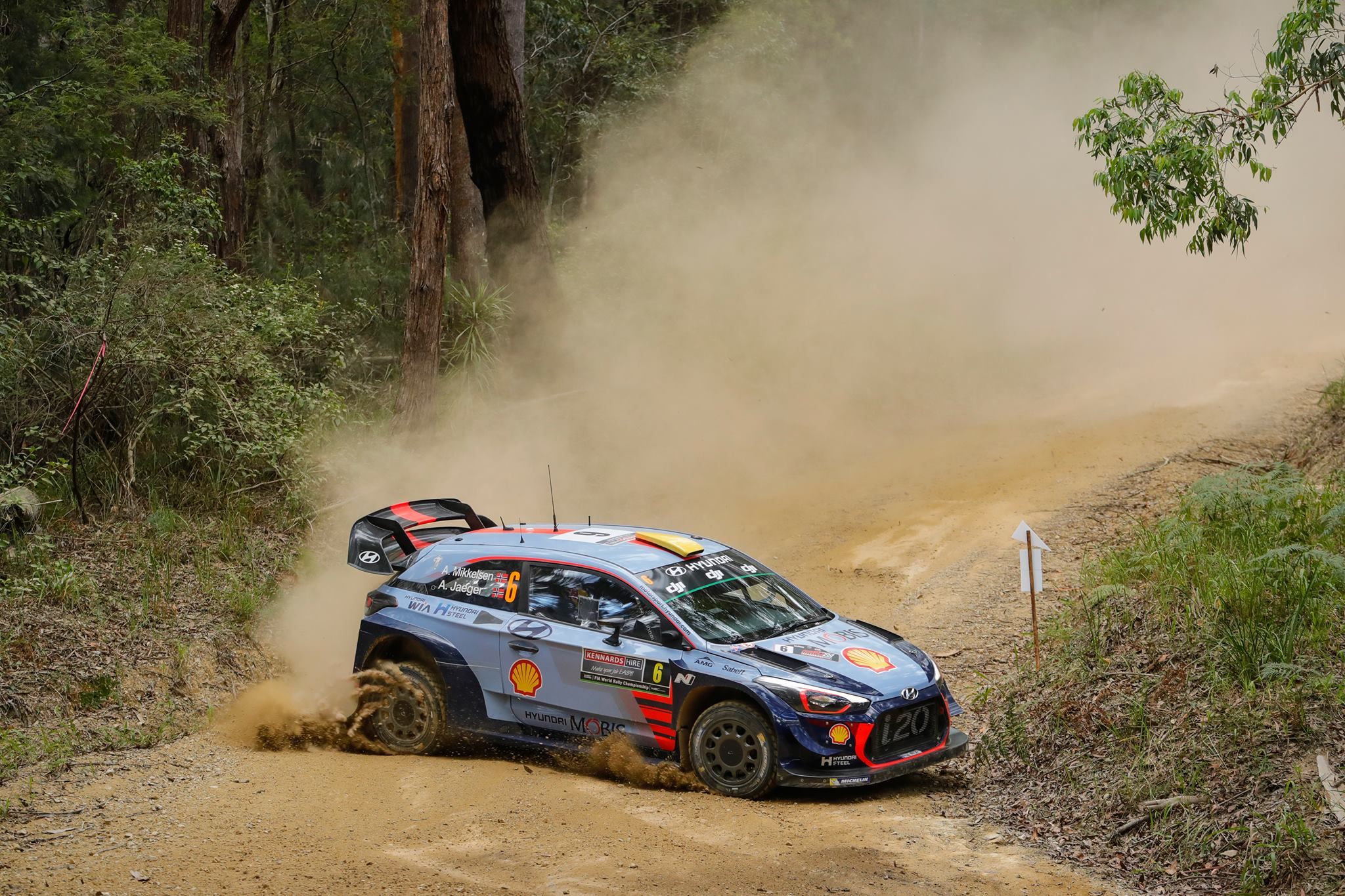WRC Australie (ES2) : Mikkelsen leader, Neuville 3ème